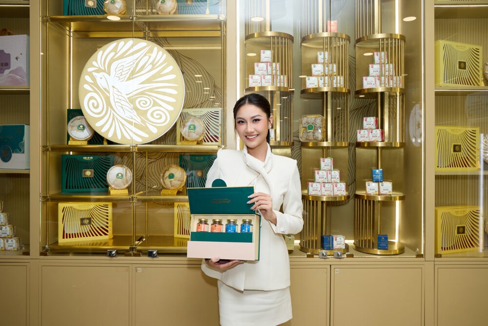 HOA HẬU HOÀN VŨ VIỆT NAM 2025 PHƯƠNG LINH MANG 15 VALI HÀNH TRANG ĐẾN ...